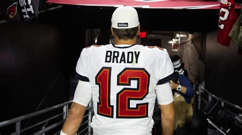 With Tom Bradys Retirement Qb Questions Dominate Nfc South Yardbarker