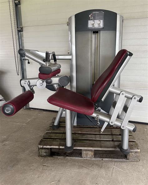 Life Fitness Signature Seated Leg Curl Gymequipeu Professional Gym