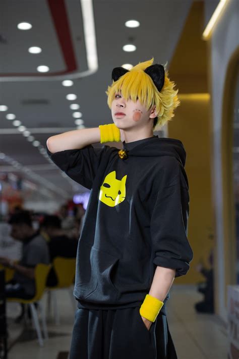 Kengo Yozakura Cosplay Fotos