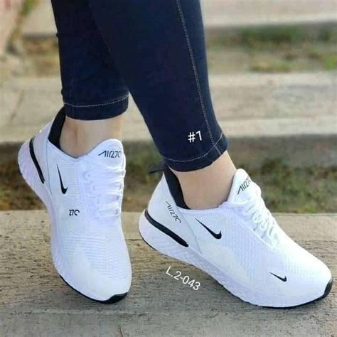 Pin By Makai Fernandes On Sepatu Fashion Shoes Nike Shoes Women Casual Shoes Women Sneakers
