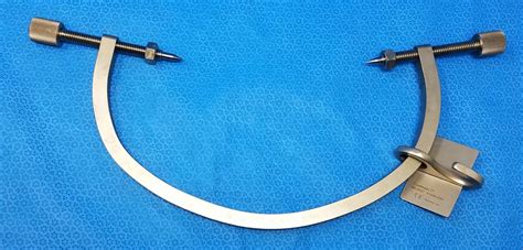 Used Symmetry 66 1025 66 1027 Traction Tong Surgical Instruments For