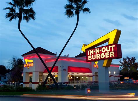20 Nutrition Facts About In N Out Burger Ohmyfacts