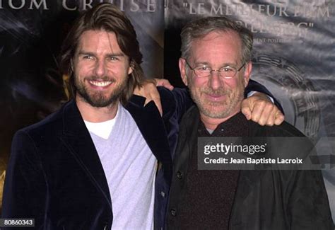 150 Tom Cruise Steven Spielberg 2002 Photos And High Res Pictures Getty