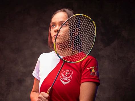 Mastering The Art How To Hold A Badminton Racket
