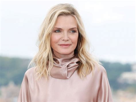 Download Michelle Pfeiffer Maleficent Mistress Of Evil Wallpaper