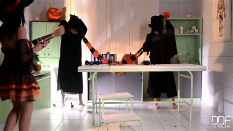 Beautiful Witch Gets Double Penetration On Halloween Eporner