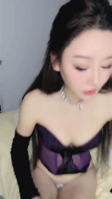 【大白兔】夜店dj网红女神在家和炮友激情大战无套内射！ 6 Eporner