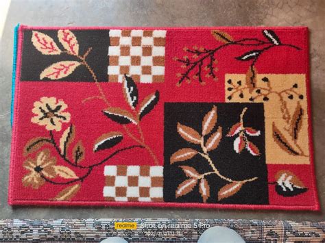 Floral 20 Inch Nylon Bathroon Door Mat For Bathroom Thickness 2 Mm