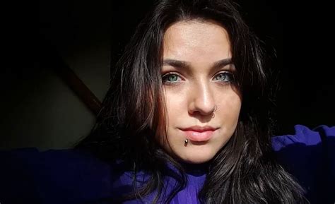 Green Eyed Youtuber R Prettygirls