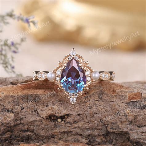 Vintage Pear Alexandrite Engagement Ring Solid Gold Wedding Ring Pearl