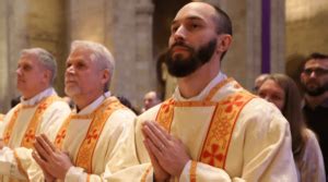 Explainer What Is A Deacon In The Catholic Church Newsroom University Of St Thomas