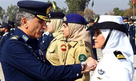 22 Women Complete Airborne Training At Paf Academy Pakistan Dawncom