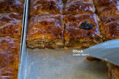 터키 차 터키 링 페이스트리 0명에 대한 스톡 사진 및 기타 이미지 Istock