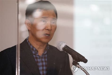 강연하는 김연명 교수 연합뉴스