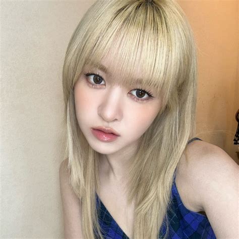 Pin By Lucas On Lily Morrow Lily Beautiful Girls Girl