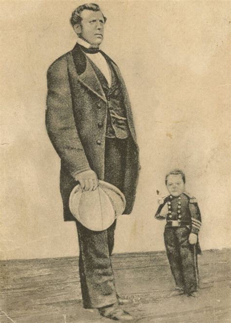 11 Of The Tallest People Ever And Their Tragic Stories