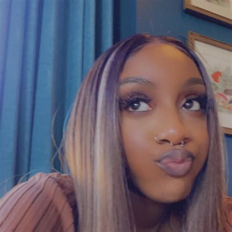 Joi Joiamor • Threads Say More