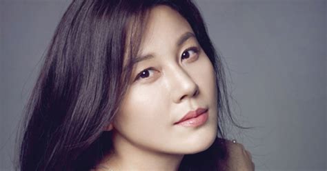 전문 김하늘 내년 3월 19일 결혼 1년간 진지한 만남 끝에 사랑신뢰 약속