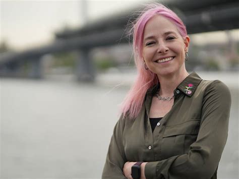 Professor Alice Roberts Star Qanda • All Areas • Round And About Magazine