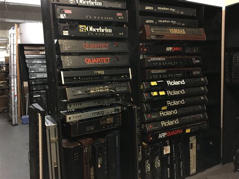 Купить Midi клавиатуры And контроллеры Native Instruments Komplete Kontrol S61 Mk1 61 Key Keyboard