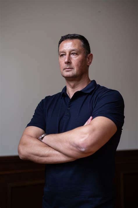 🤷‍♂️ Заровени в тактическата кутия никога не можем да се дистанцираме и