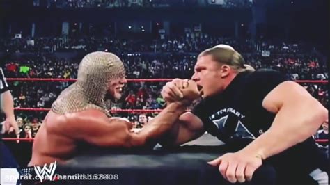 مسابقه مچ اندازی در کشتی کج