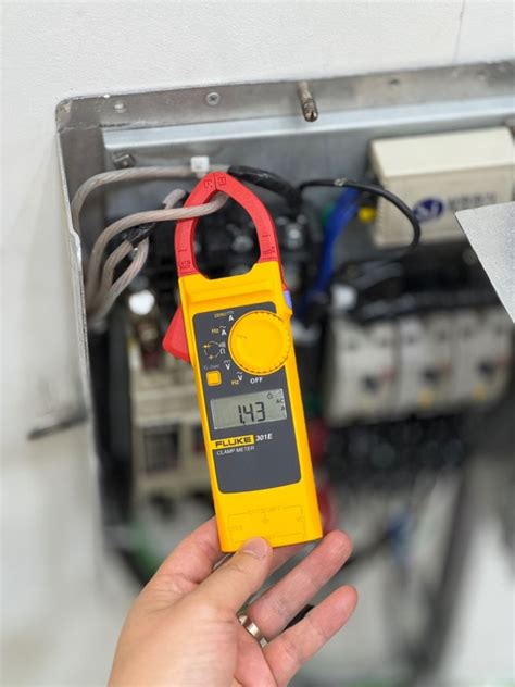Flukekorea 한국플루크 클램프미터 301e 전류측정 한국플루크 Fluke Korea