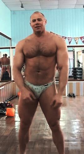Video Guys Doing Either Single Or Double Biceps While Naked Page LPSG