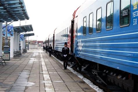 Зорчигч тээврийн галт тэрэгний хөдөлгөөнийг зуны цагийн хуваарьт шилжүүллээ