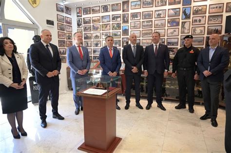 Спасовски Кога зборуваме за елитна единица зборуваме за САЕ ТИГАР Трилинг