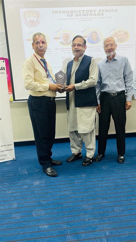 Role Of Python In Data Science Red C Institute Of Engineering