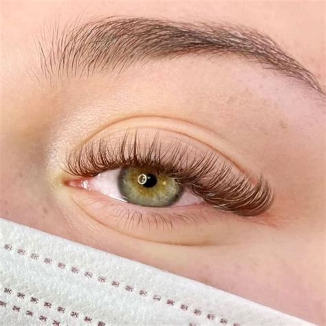 Brown Lashes Full Set Of Hybrid Lashes By Ashleydulcelashlounge