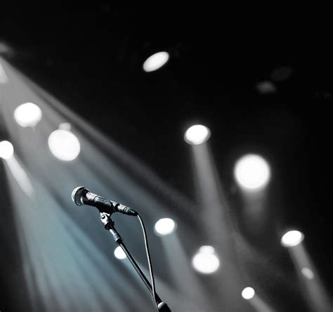 Your Guide To Microphone Frequency Response In Live Sound Settings Shout4music