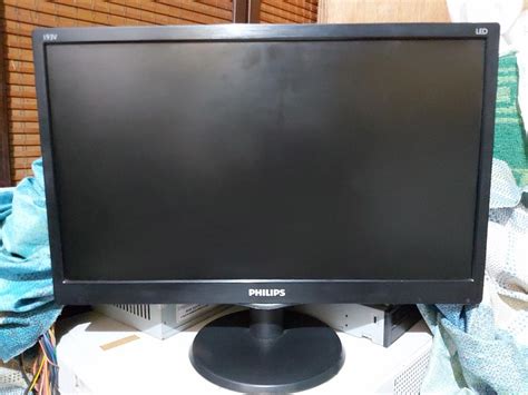 philips 193v5l 18.5 led pc monitor, Computers & Tech, Desktops on Carousell