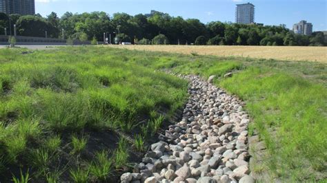 Milwaukee War Memorial Wins Mmsd Green Luminary® Award