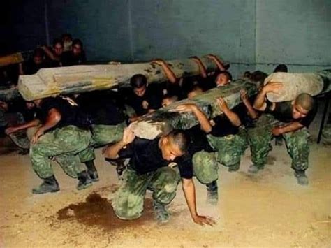 Militararte Aquí Es Donde El Hijo Llora La Mamá No Ve Y El Papá Sabe Lo Que Está Pasando El