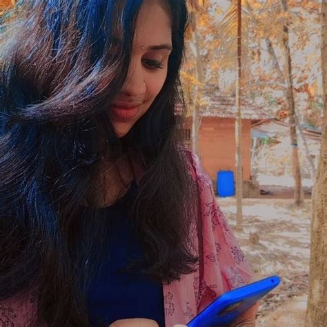 Sanu Sha Threads Say More