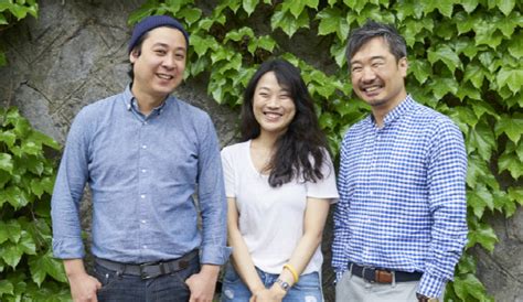 윤이상 연극으로 돌아온다