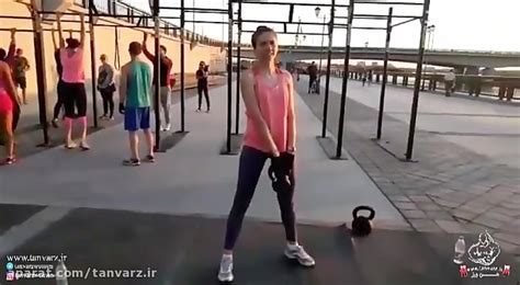 تمرینی با کتل بل برای تقویت عضلات سرشانه و پا