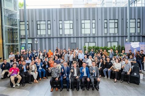 携程集团与槟城旅游局签署全球合作 8月2日， 携程集团 与槟城旅游局在槟城当地乔治城馨乐庭酒店举行了全球合作谅解备忘录签署仪式。现场签署并见证仪式的包括携 雪球