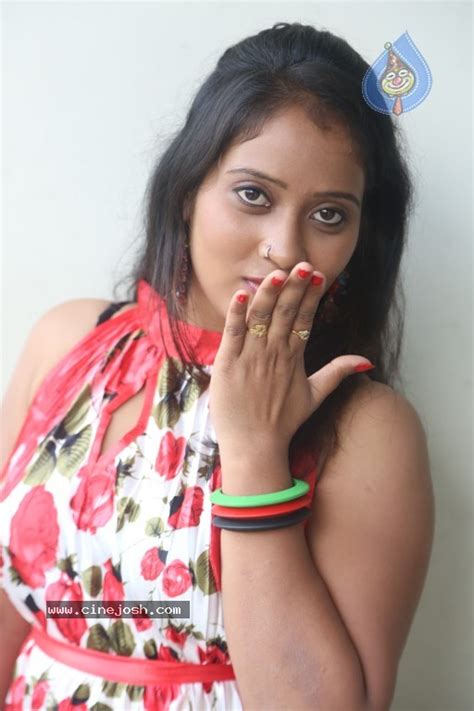 Sindhu Sri Hot Stills Photo 4 Of 129