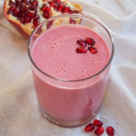 Pomegranate Smoothie Carolines Cooking