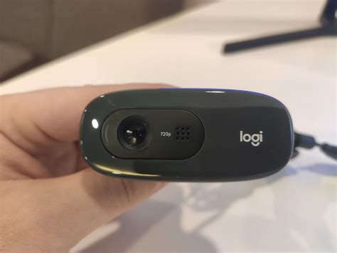 Log Logitech 720p Webcam Computers Tech Parts Accessories Webcams On Carousell