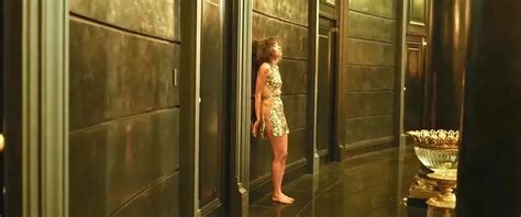 遭十几个国家禁播的《迪拜的女孩》，内容禁忌题材敏感，女主要多大勇气才能演完 电影解析 奈飞推荐