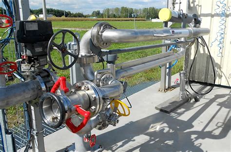 Caustic Bottom Loading Arm With Todo Coupler Saferack