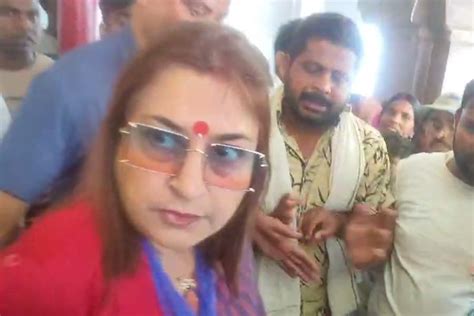 Satabdi Roy Tmc Candidate Satabdi Roy Chides A Voter In Dubrajpur Dgtld Anandabazar