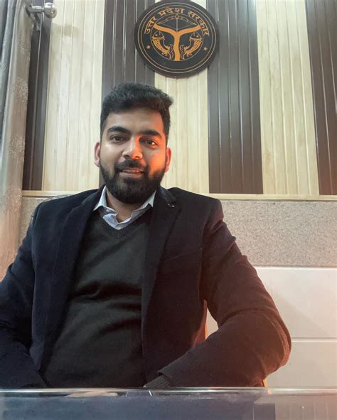 Siddharth Gupta Sdm Siddharth Sid • Instagram Photos And Videos