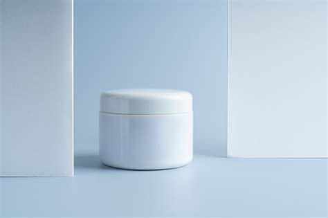 아치에 누워 있는 하얀 페이스 크림 튜브 마케팅 프레젠테이션 모형 브랜딩 3차원 형태에 대한 스톡 사진 및 기타 이미지 3차원 형태 개념 개념과 주제 Istock