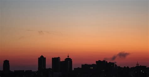 Росія знову атакувала Київ ударними дронами і крилатими ракетами влада