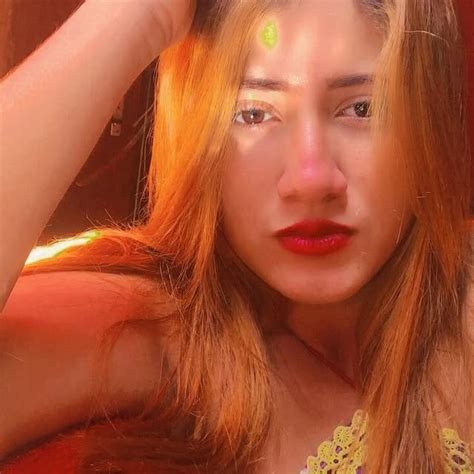 Andreia Reis Eu Andreia Reis • Threads Say More